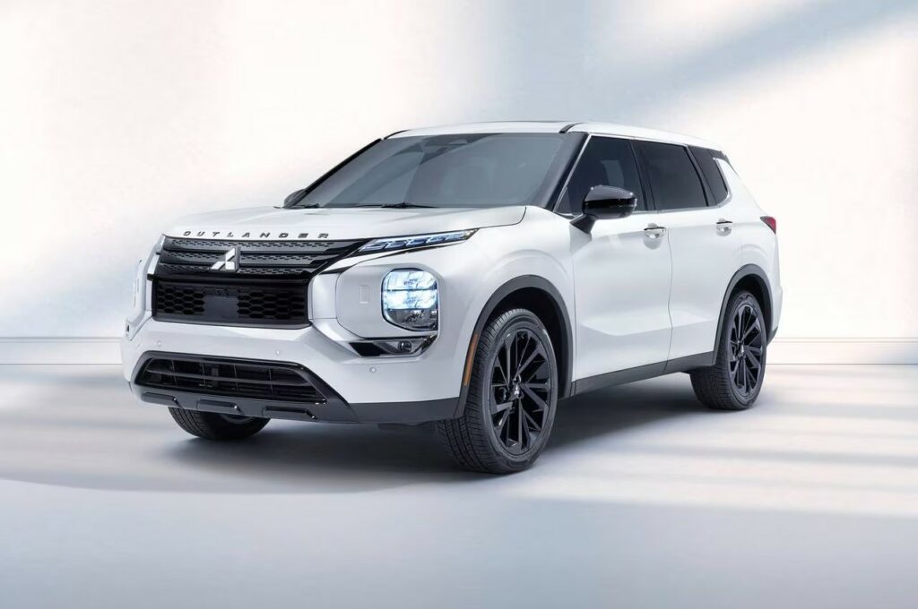 New Mitsubishi Outlander 2026 Review, Performance, Engine - New ...